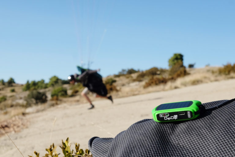 STODEUS Paragliding – Solar variometers and GPS for paragliding